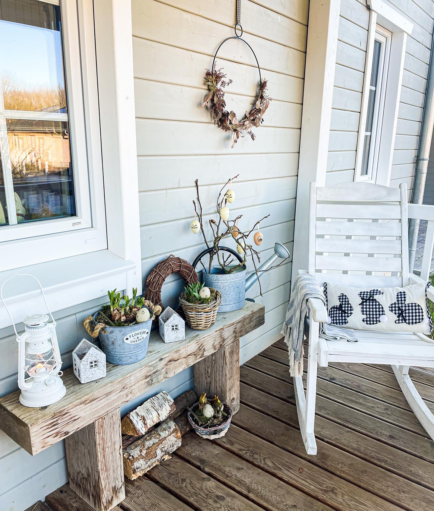 30 Fresh Farmhouse Easter Decor Ideas for a Chic 2025 Celebration ...