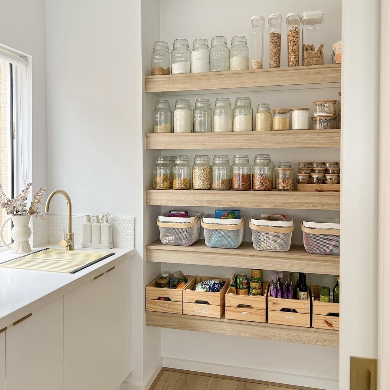Explore 26 Organized Kitchen Shelving Ideas for a Stylish 2025 Home ...