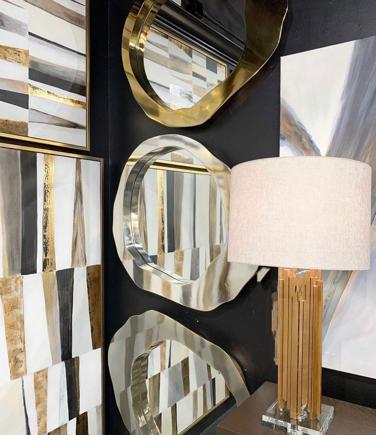 33 Chic Ways to Style with Gold Mirrors in 2025 - placeideal.com