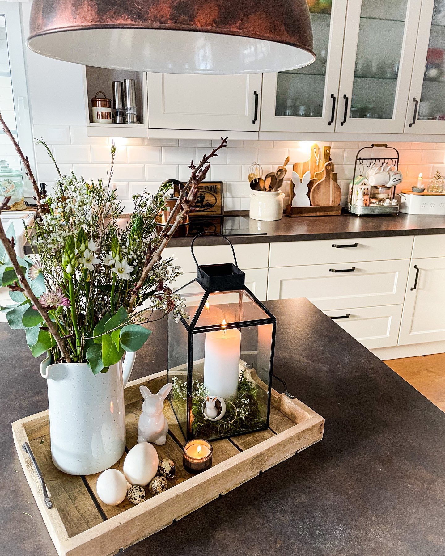 30 Fresh Farmhouse Easter Decor Ideas for a Chic 2025 Celebration ...