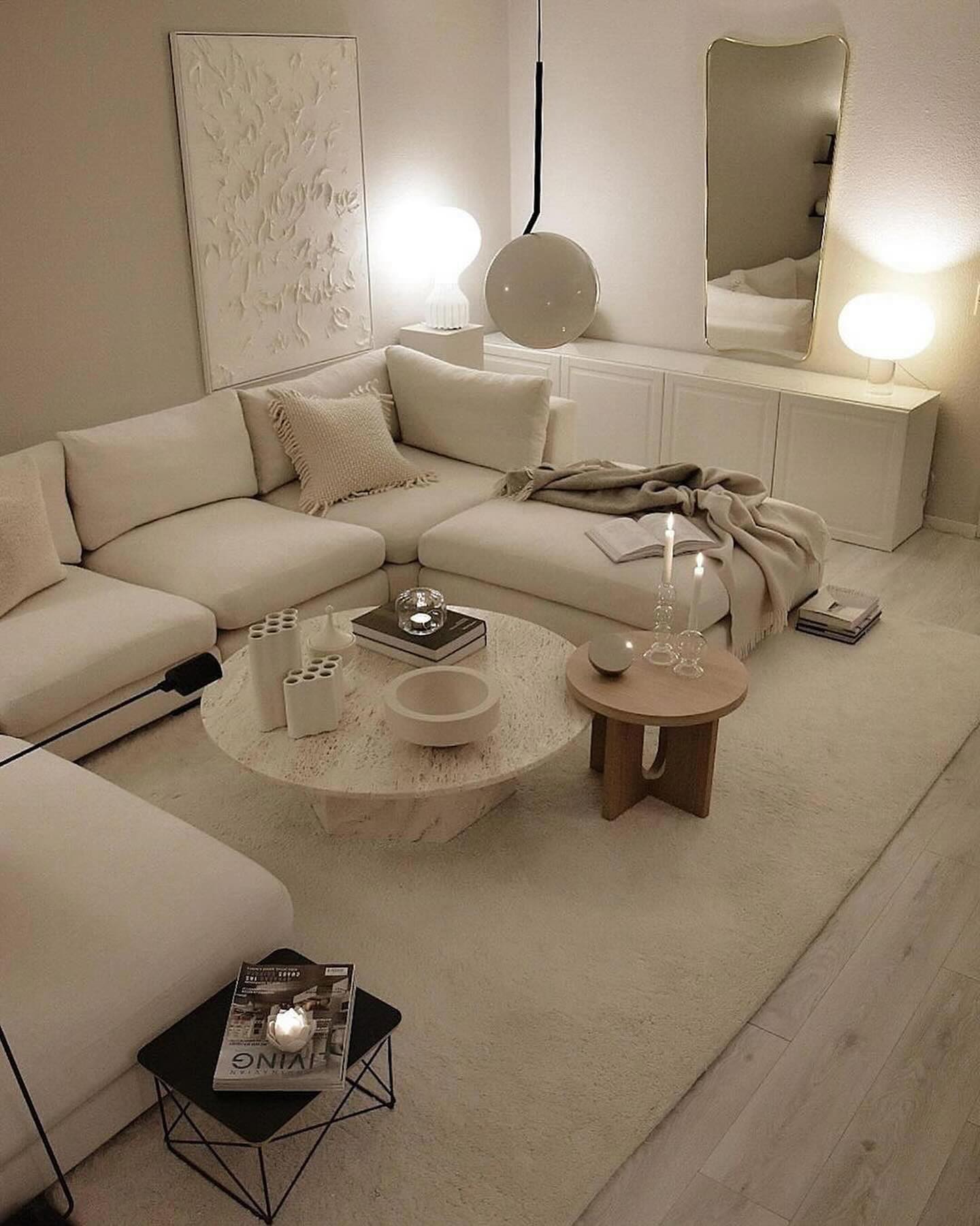 Reflecting Style: Mastering the Art of Decorating with Mirrors in Your ...