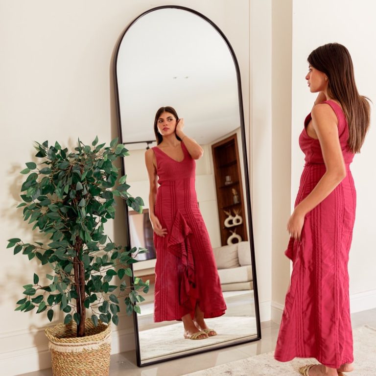 35 Trending Standing Mirror Decorating Ideas for Modern Homes ...