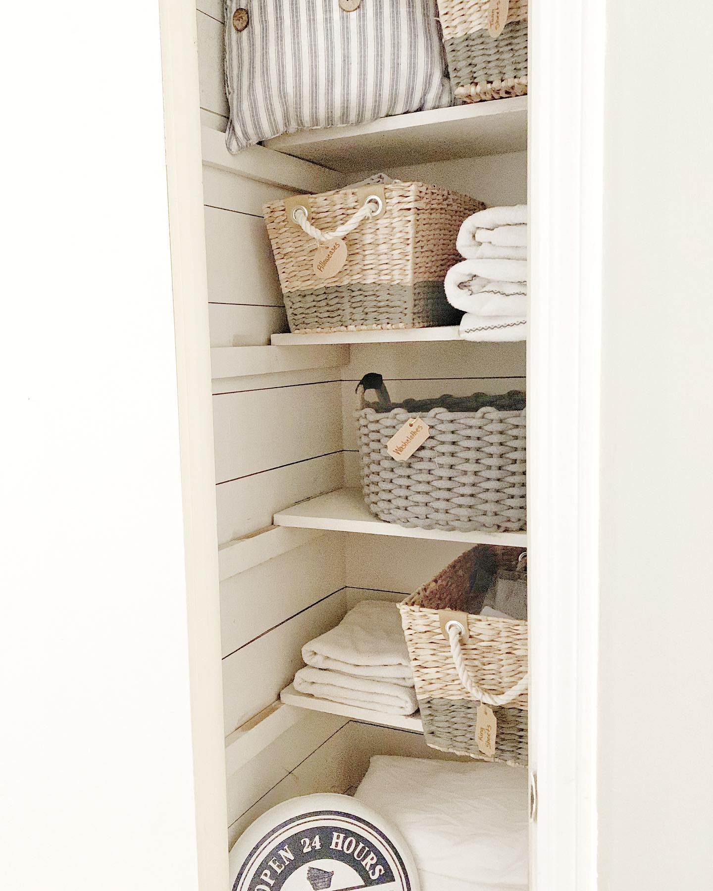 Maximize Your Space: 27 Chic Narrow Linen Closet Organization Ideas ...
