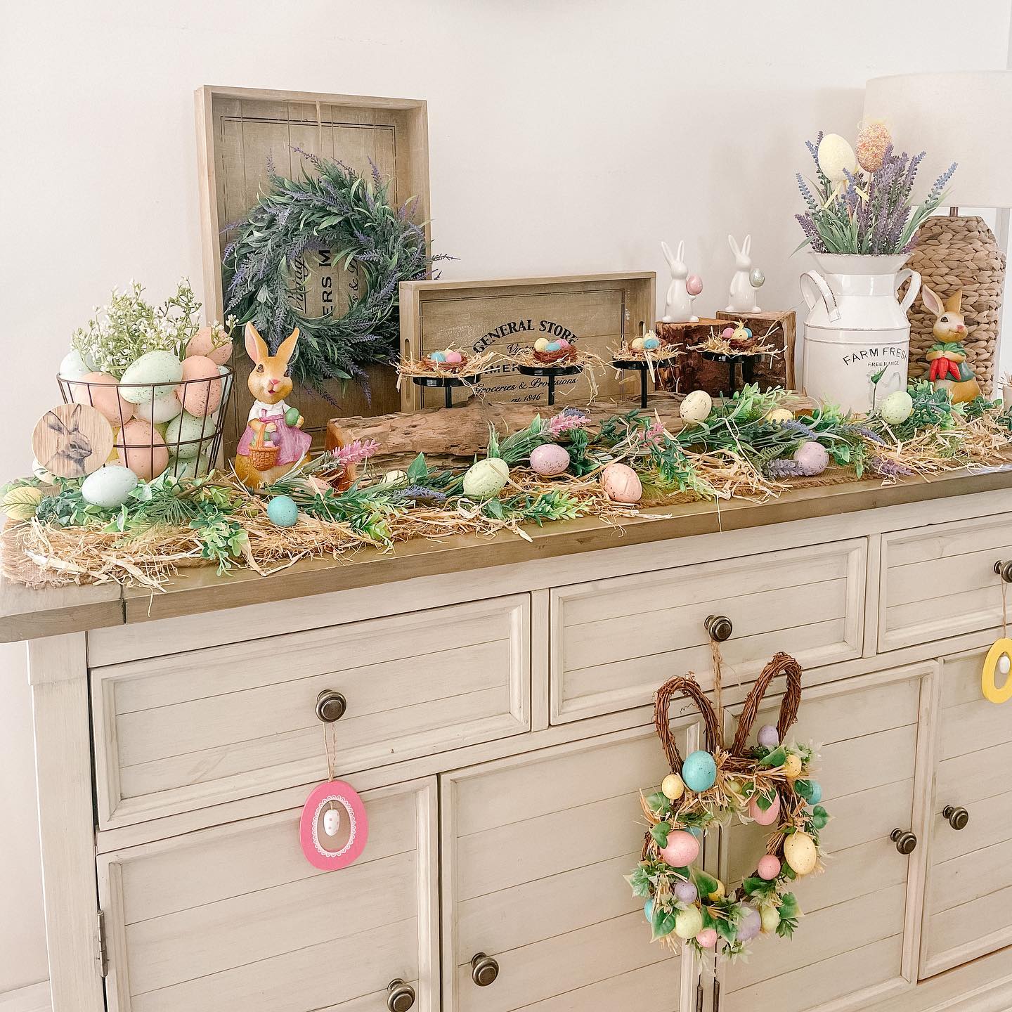 30 Fresh Farmhouse Easter Decor Ideas for a Chic 2025 Celebration ...