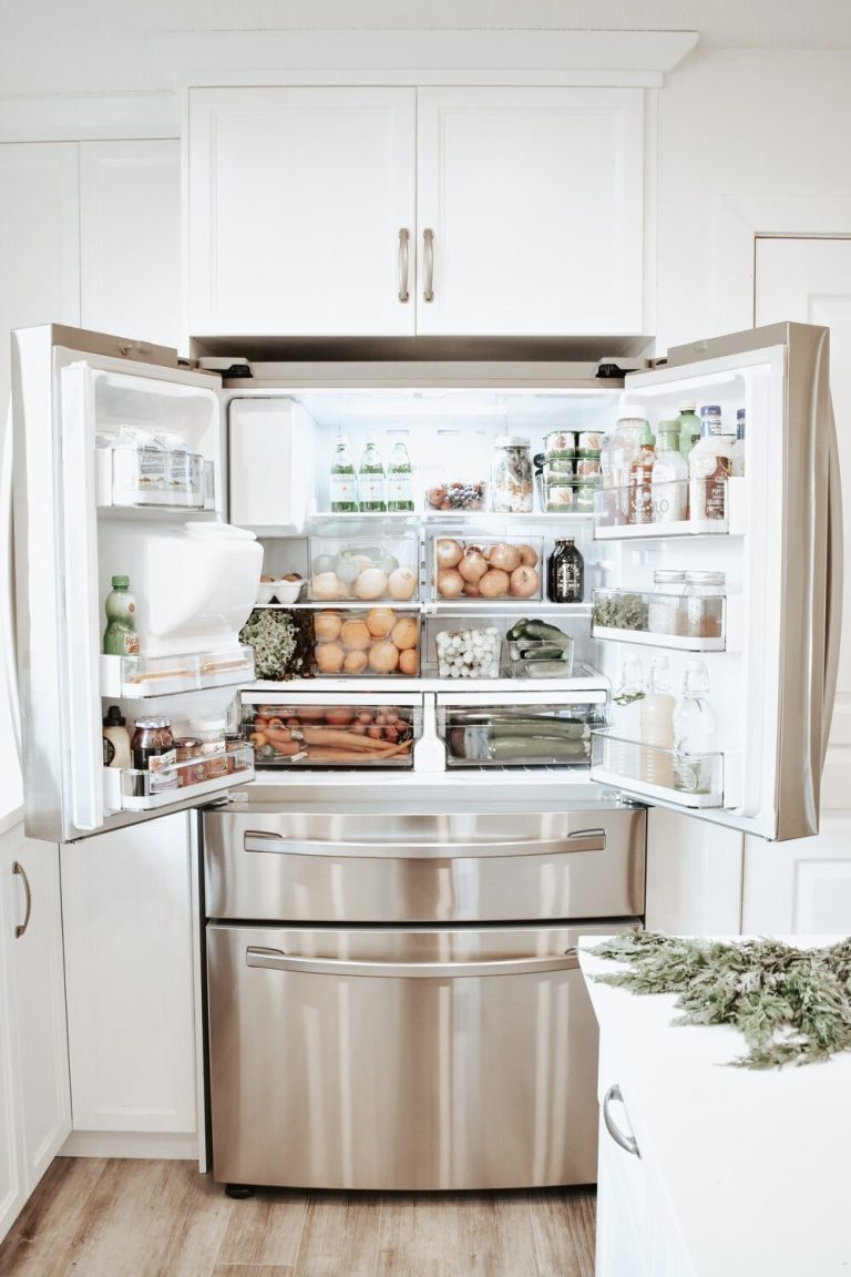31 Fridge Organization Ideas for Aesthetic & Healthy Kitchens ...