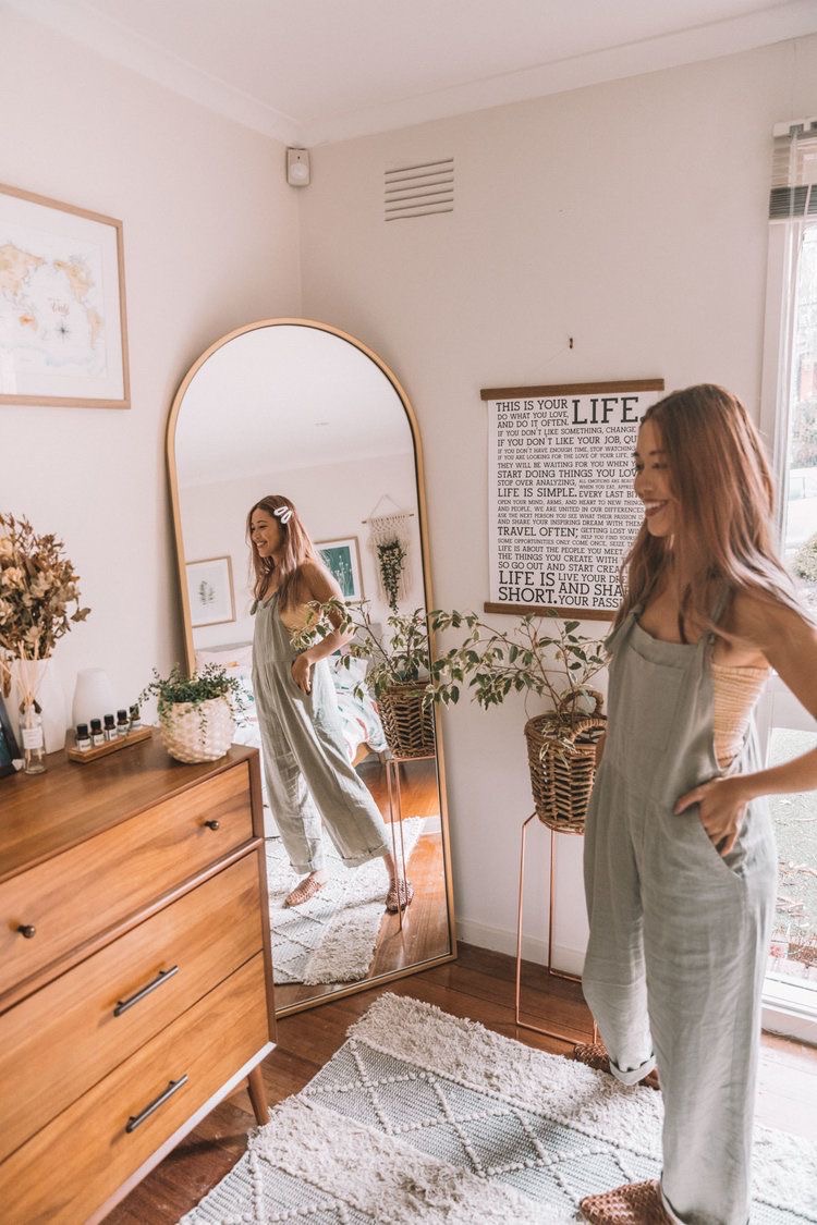 35 Trending Standing Mirror Decorating Ideas for Modern Homes ...