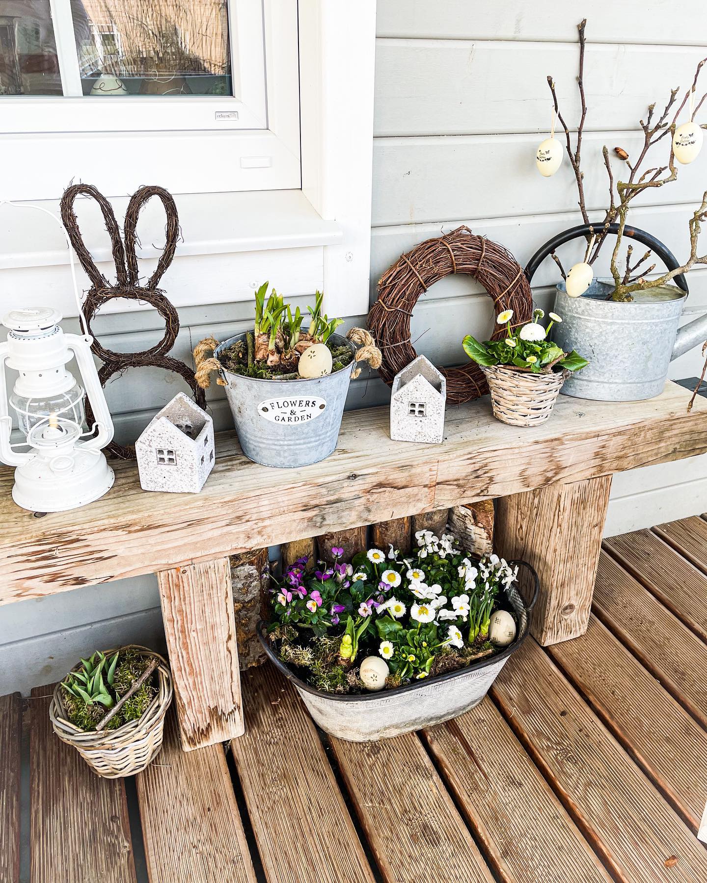 30 Fresh Farmhouse Easter Decor Ideas for a Chic 2025 Celebration ...
