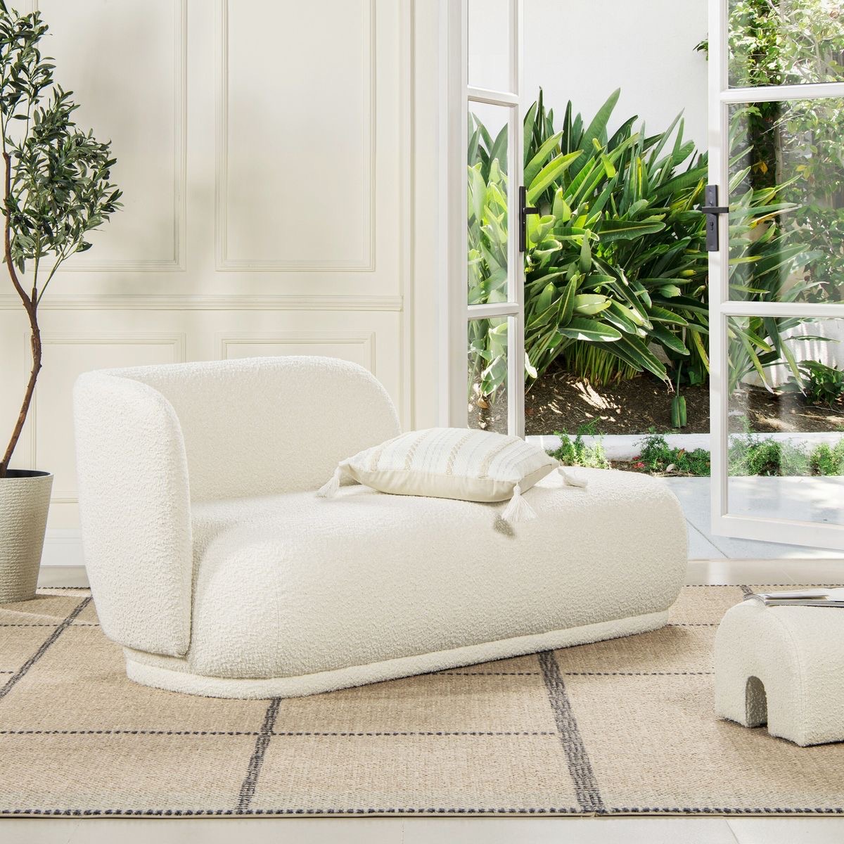 Explore Top 21 Sofa Chair Designs for 2025: Comfort Meets Style ...