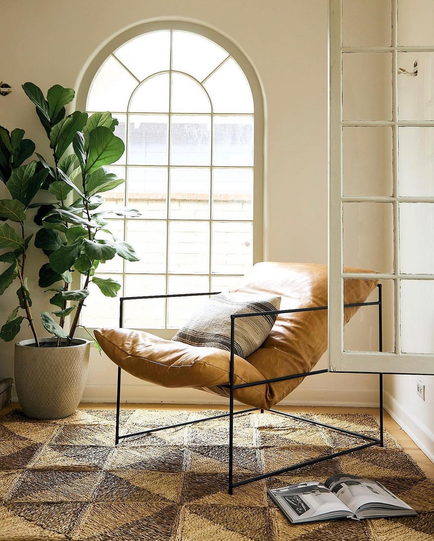 34 Arm Chair 2025 Trends: Elegant & Modern Seating Solutions ...