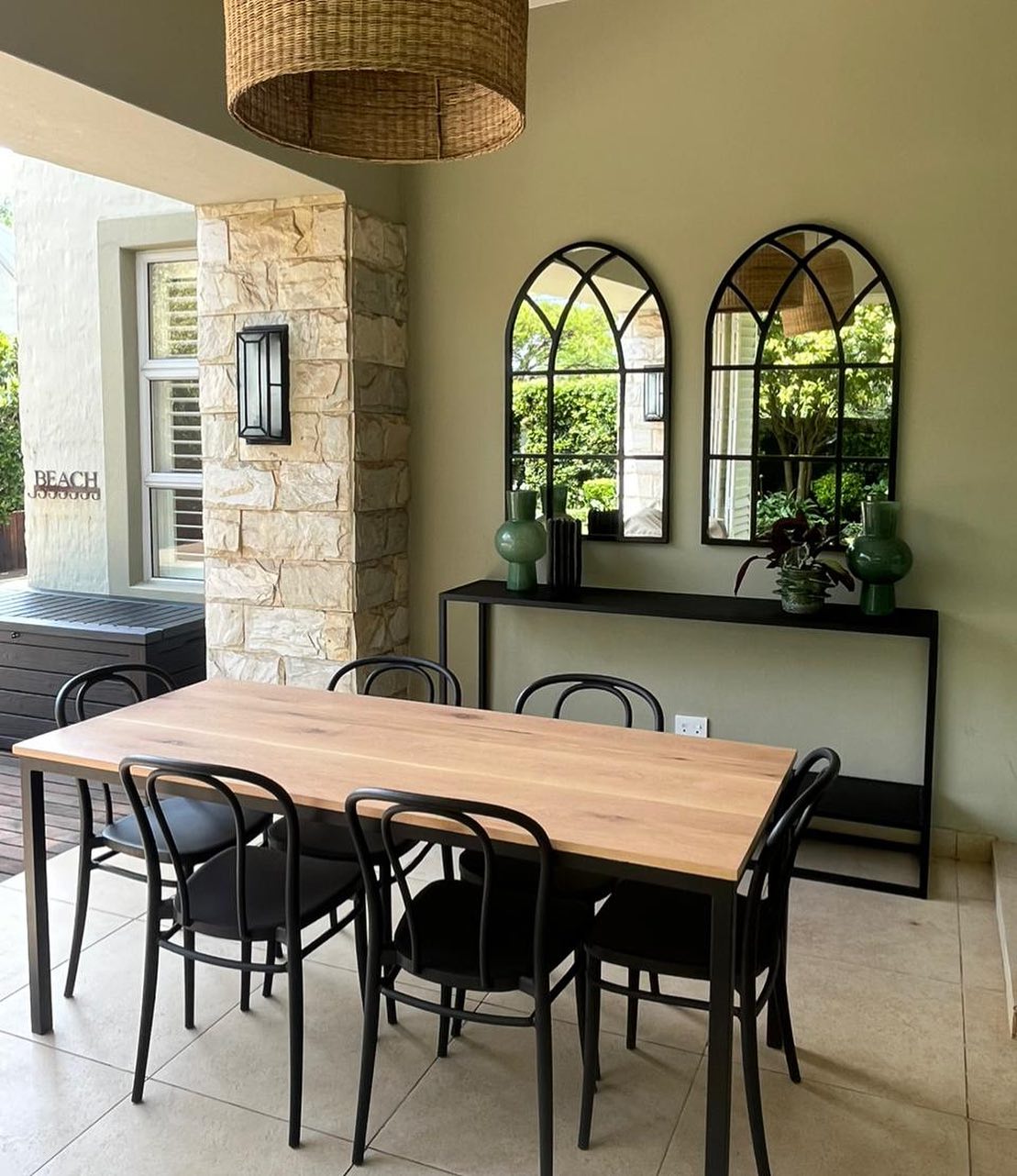 Top 31 Patio Table Styles 2025 - Modern Outdoor Dining Inspiration ...