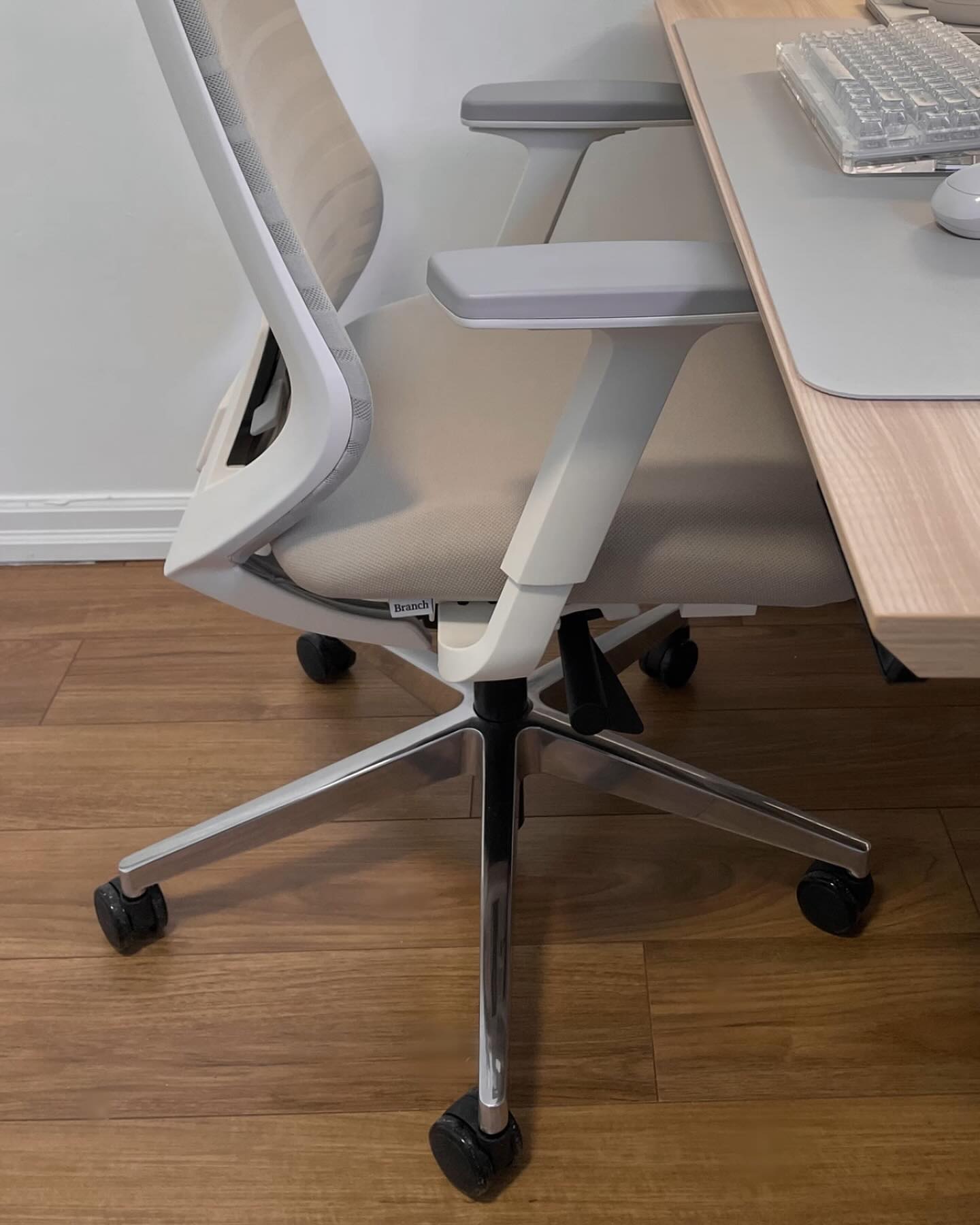 Top 32 Desk Chair Designs 2025 - Embrace Style & Comfort - placeideal.com