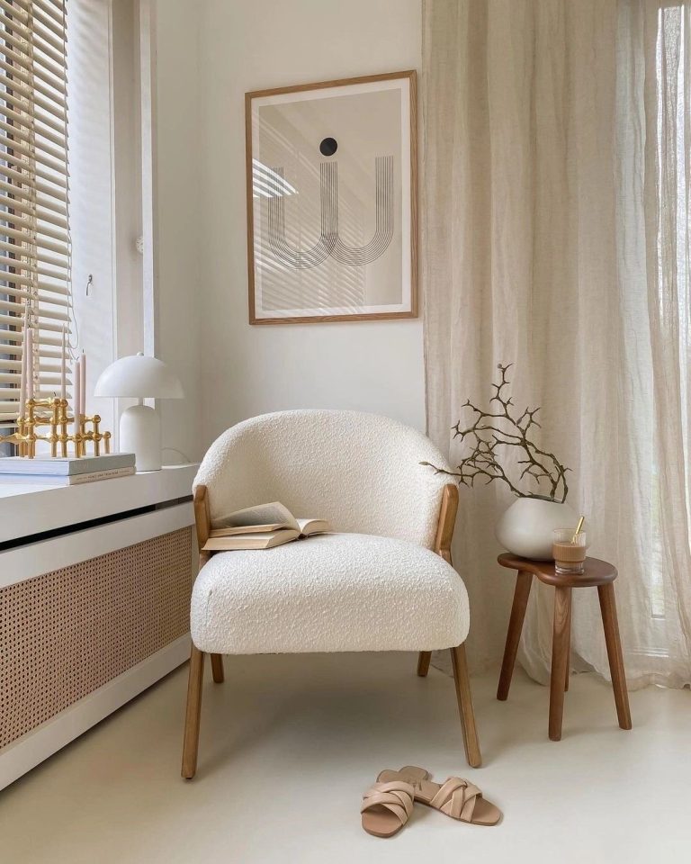 Discover 33 Trendy Chairs for Your Living Room 2025 - Ultimate Comfort ...