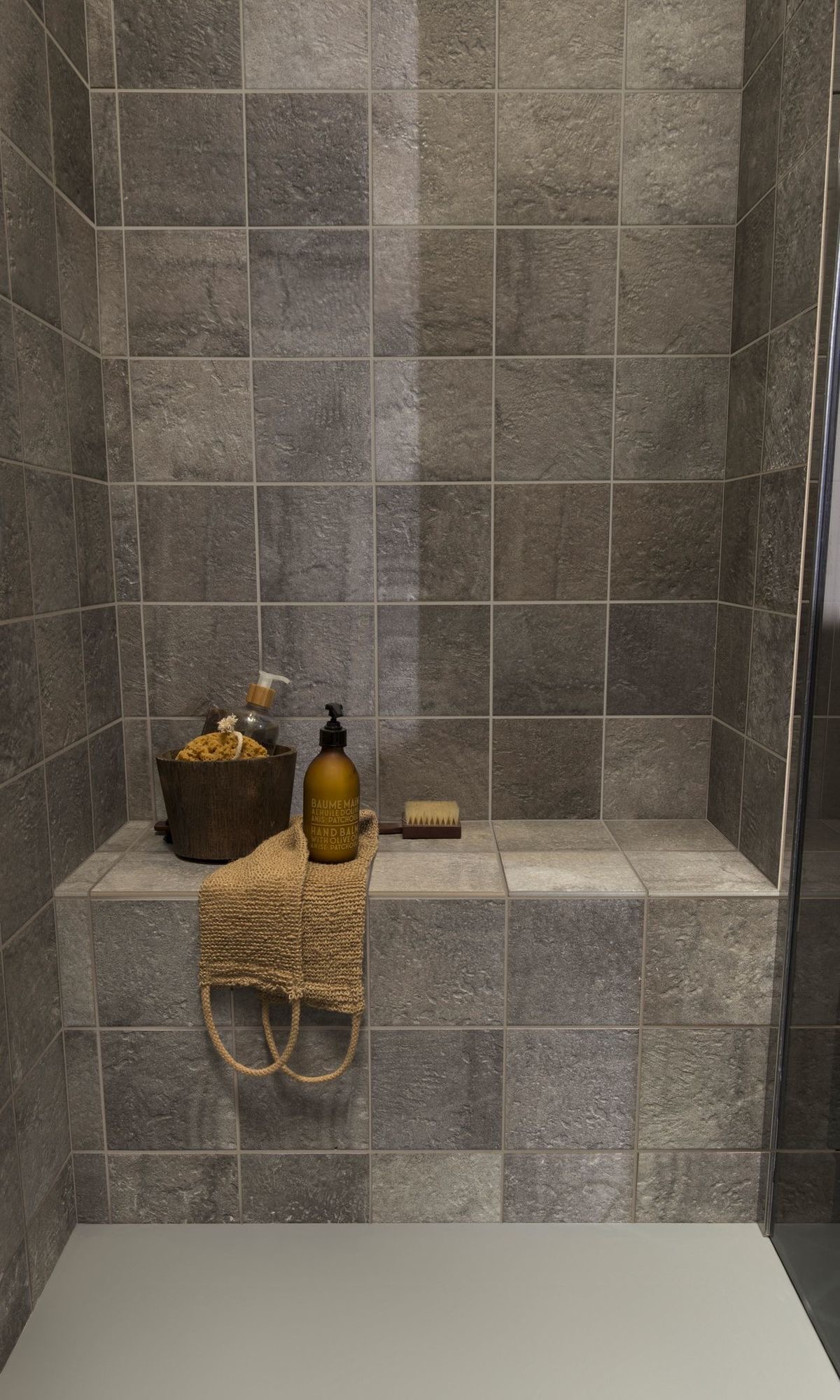 31 Shower Chair 2025 Designs: Elevate Your Bathroom's Comfort & Style ...