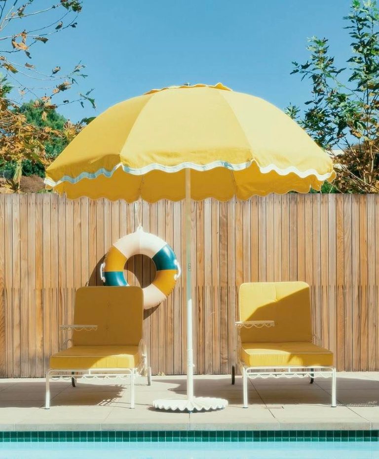 Top 33 Patio Umbrella Designs 2025: Outdoor Elegance & Comfort ...