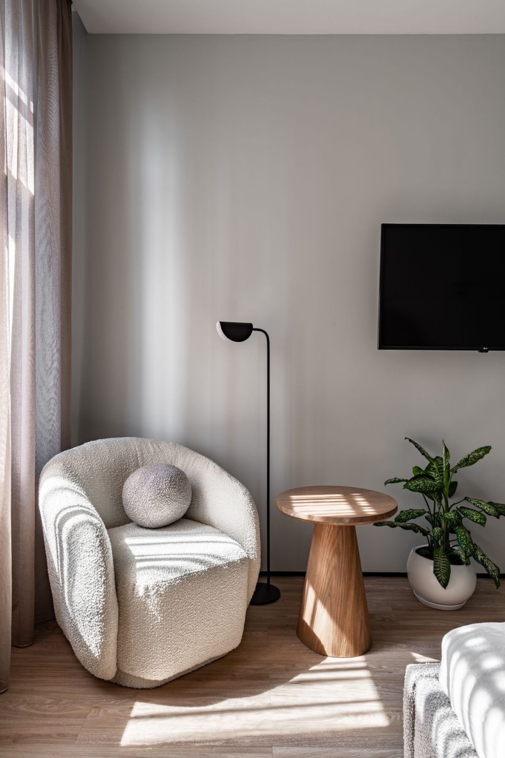 Top 33 Bedroom Chair Styles: Find Your Perfect Comfort Match ...