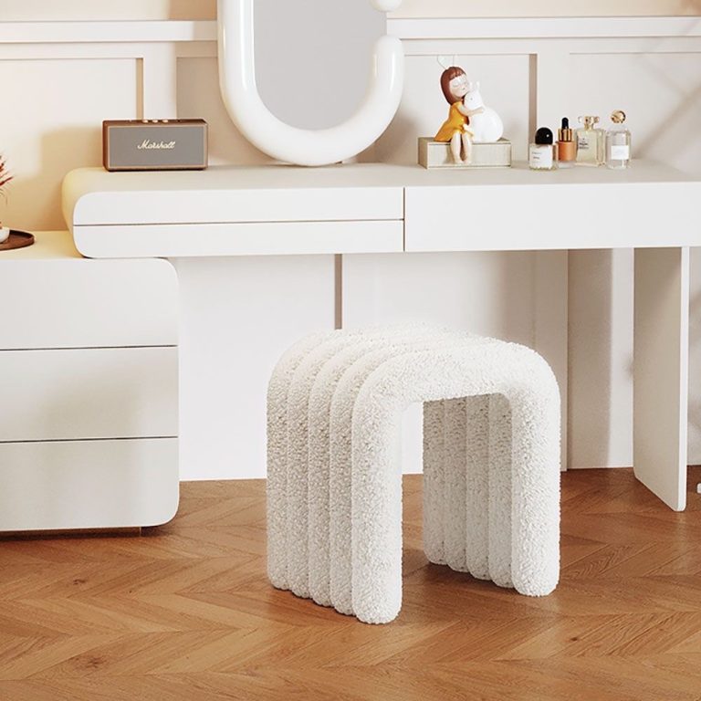 27 Trending Vanity Chair Styles for 2025: Find Your Perfect Match ...