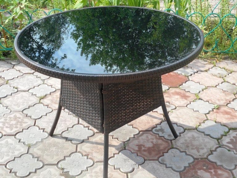 Discover Top 26 Glass Patio Table Styles for 2025 - Outdoor Elegance ...