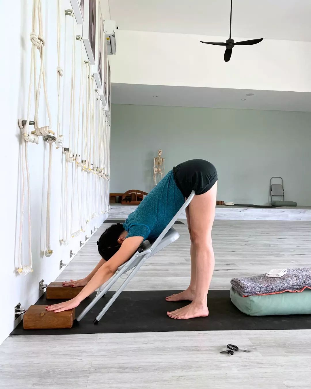 Discover 29 Chair Yoga Innovations for 2025 - Accessible & Modern ...