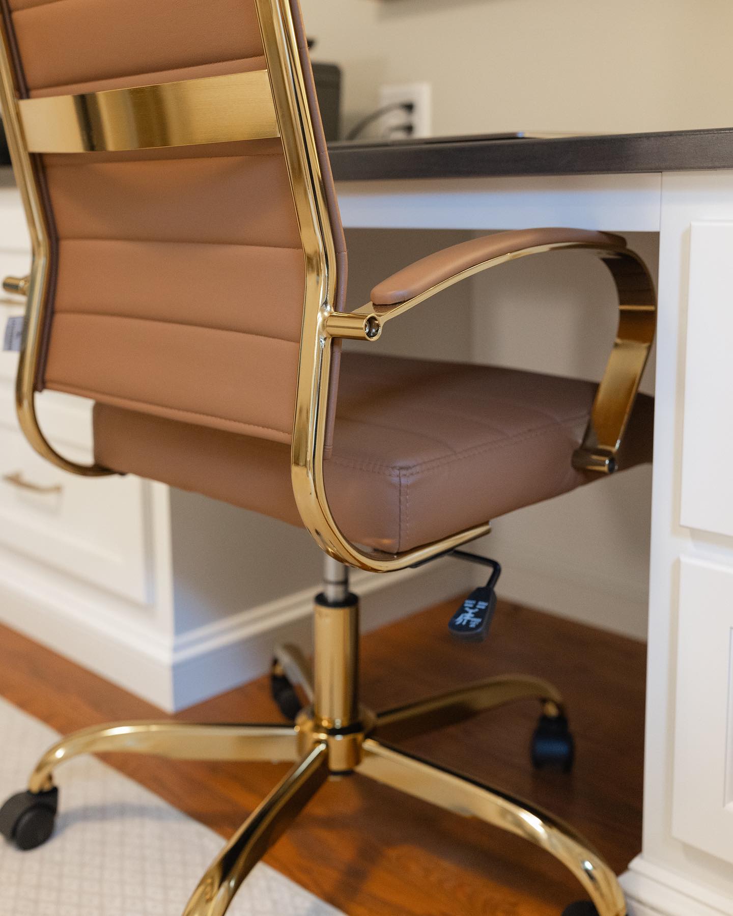 Top 32 Desk Chair Designs 2025 - Embrace Style & Comfort - placeideal.com