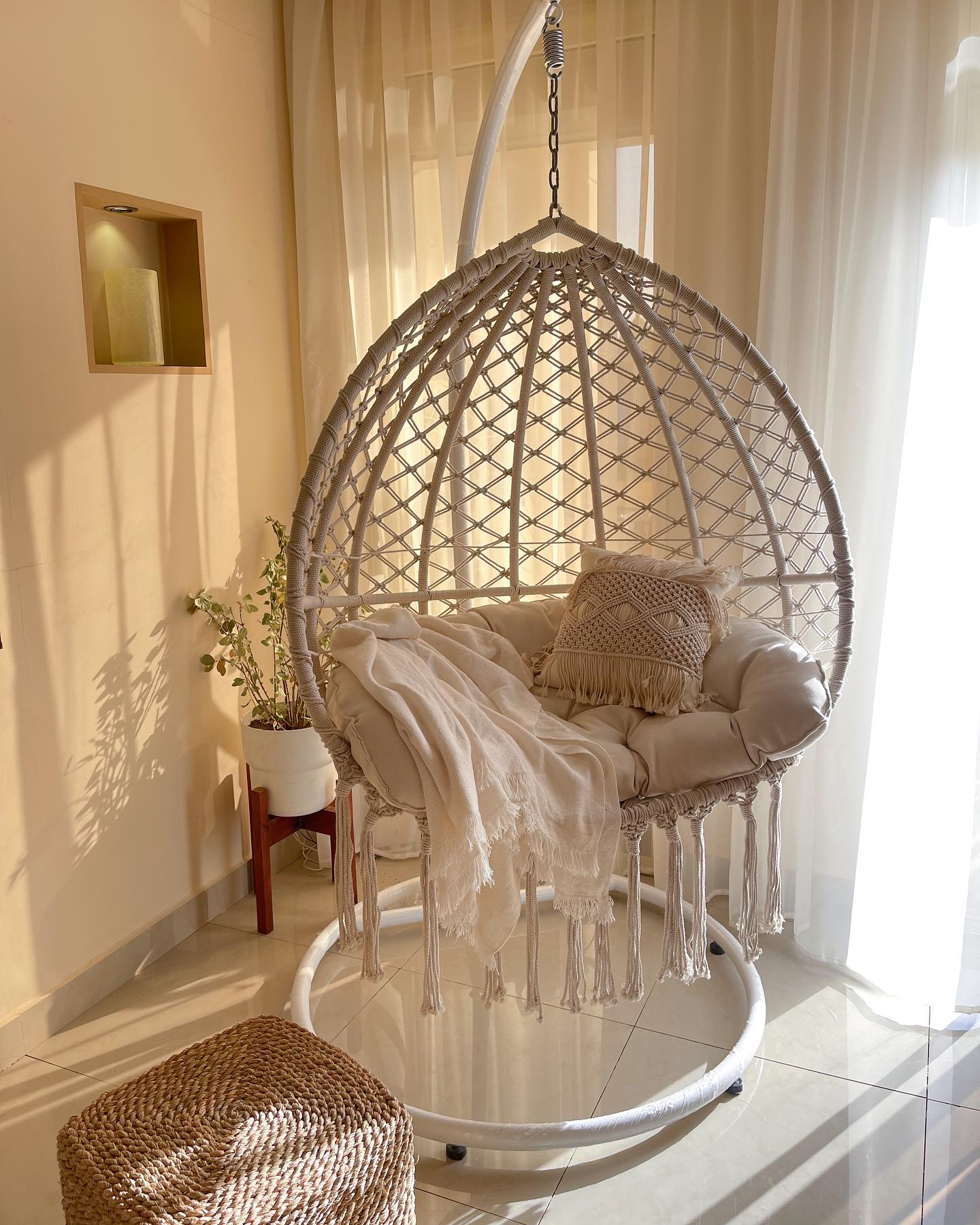 Discover 38 Hanging Chair Designs for 2025: Stylish Comfort in Every ...