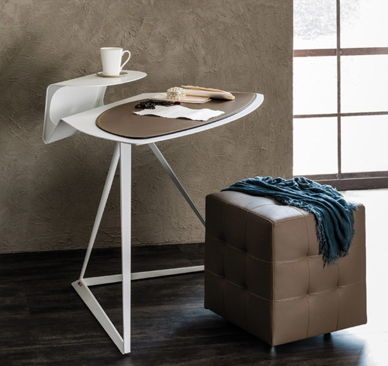 Explore 27 Modern Desk Designs 2025: Fusion of Luxury & Innovation ...