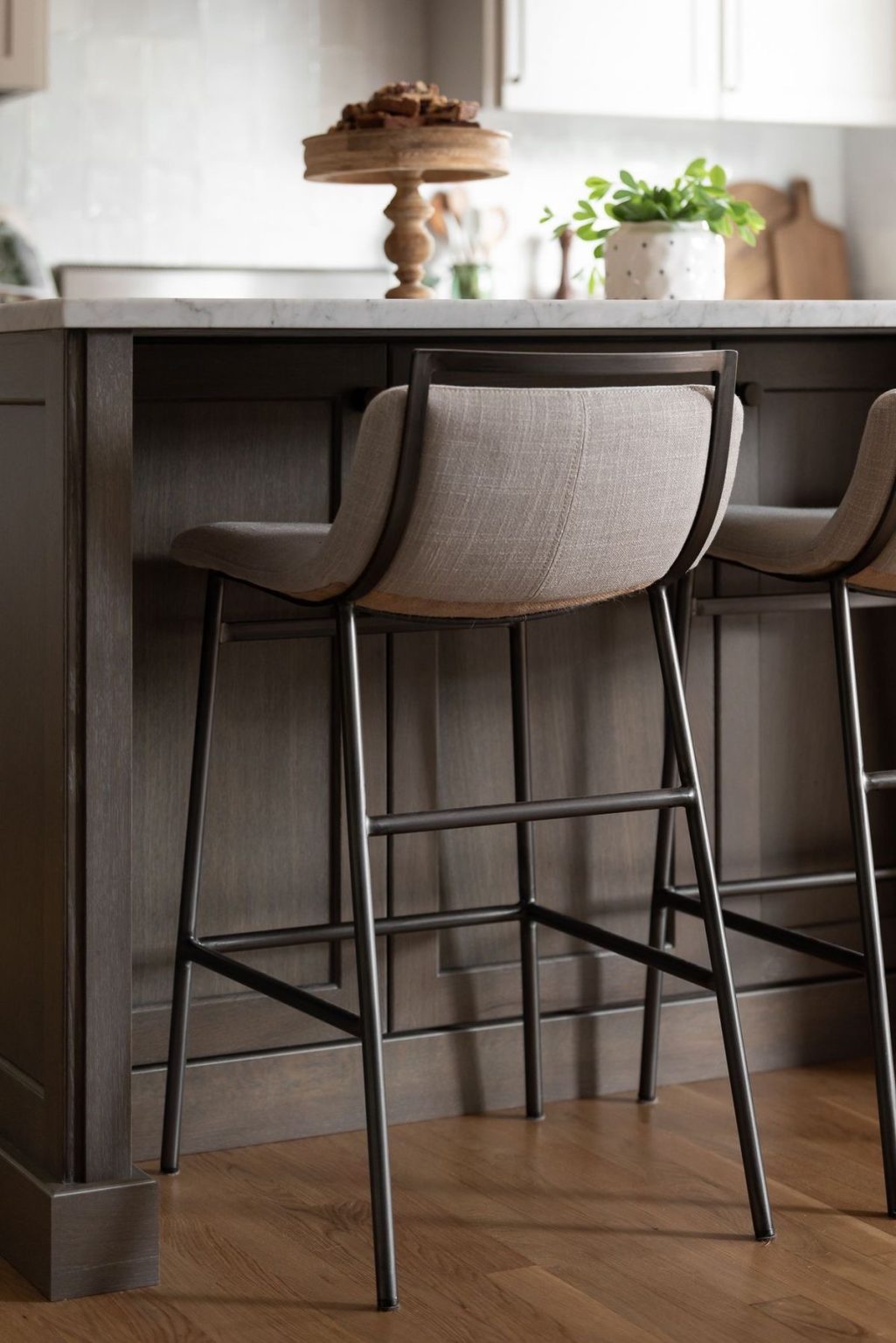 Elevate Your Space with Top 30 Bar Chair Designs for 2025 - placeideal.com