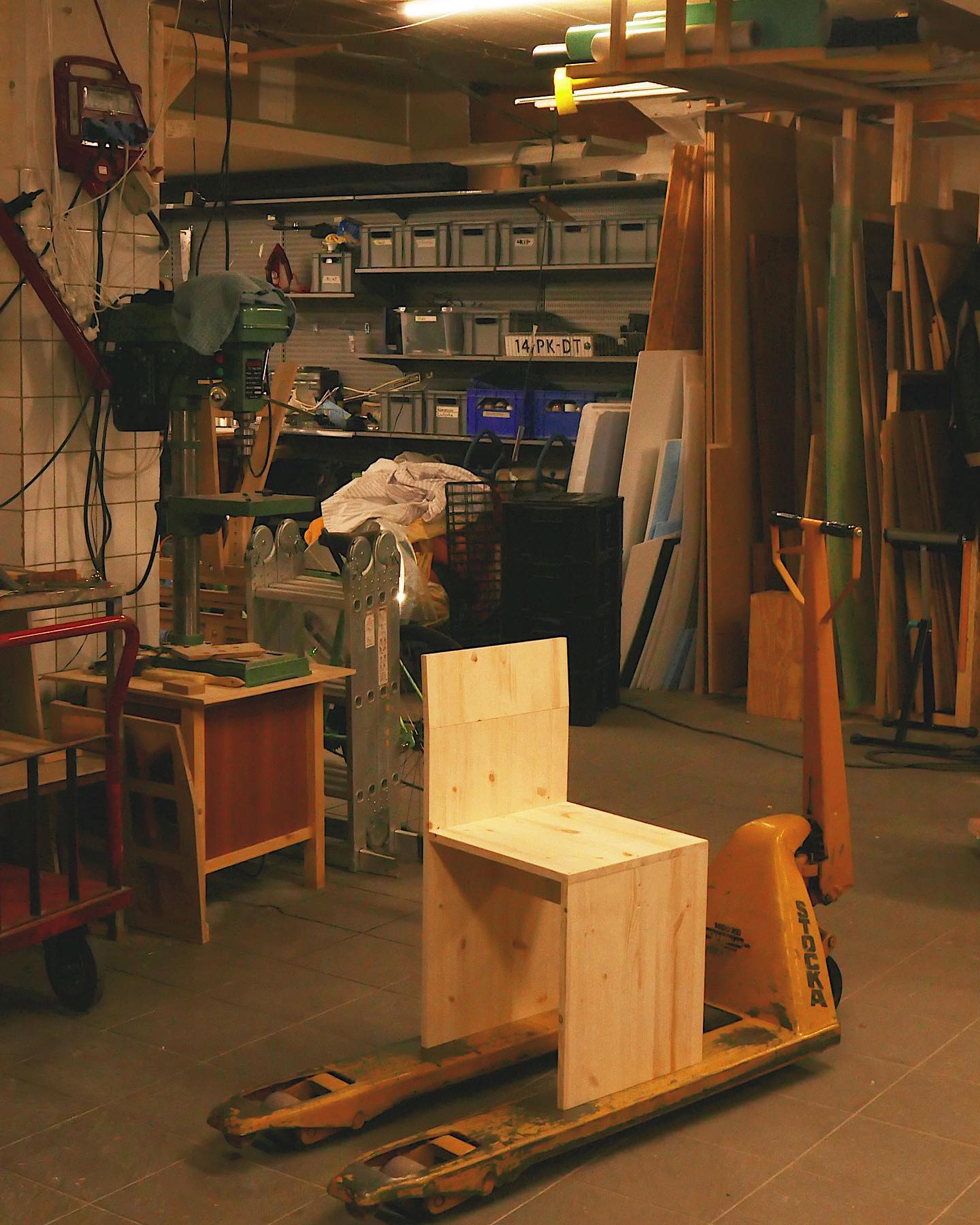 Explore 31 Innovative Workshop Chair Designs for 2025 - Trendsetting ...