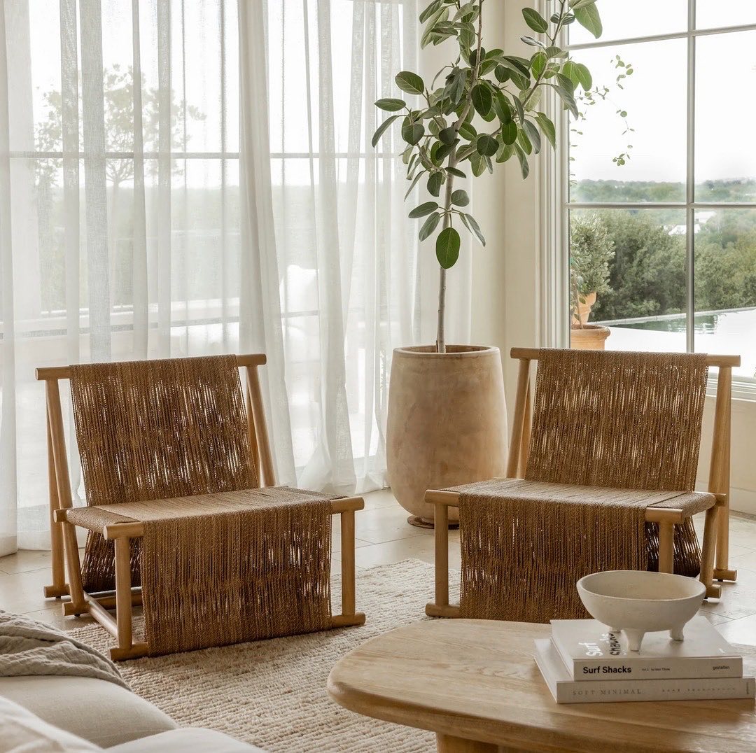 Discover 33 Trendy Chairs for Your Living Room 2025 - Ultimate Comfort ...