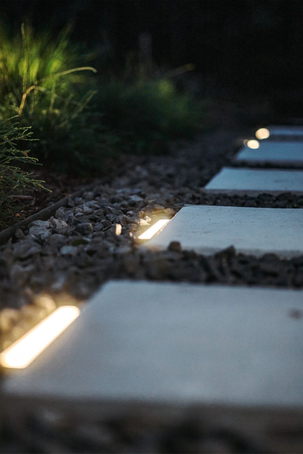 Top 31 Walkway Lights 2025 - Trendy Outdoor Illumination Ideas ...