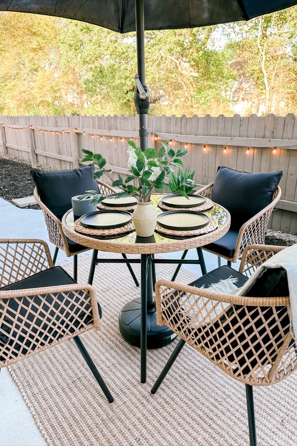 Discover Top 26 Glass Patio Table Styles for 2025 - Outdoor Elegance ...