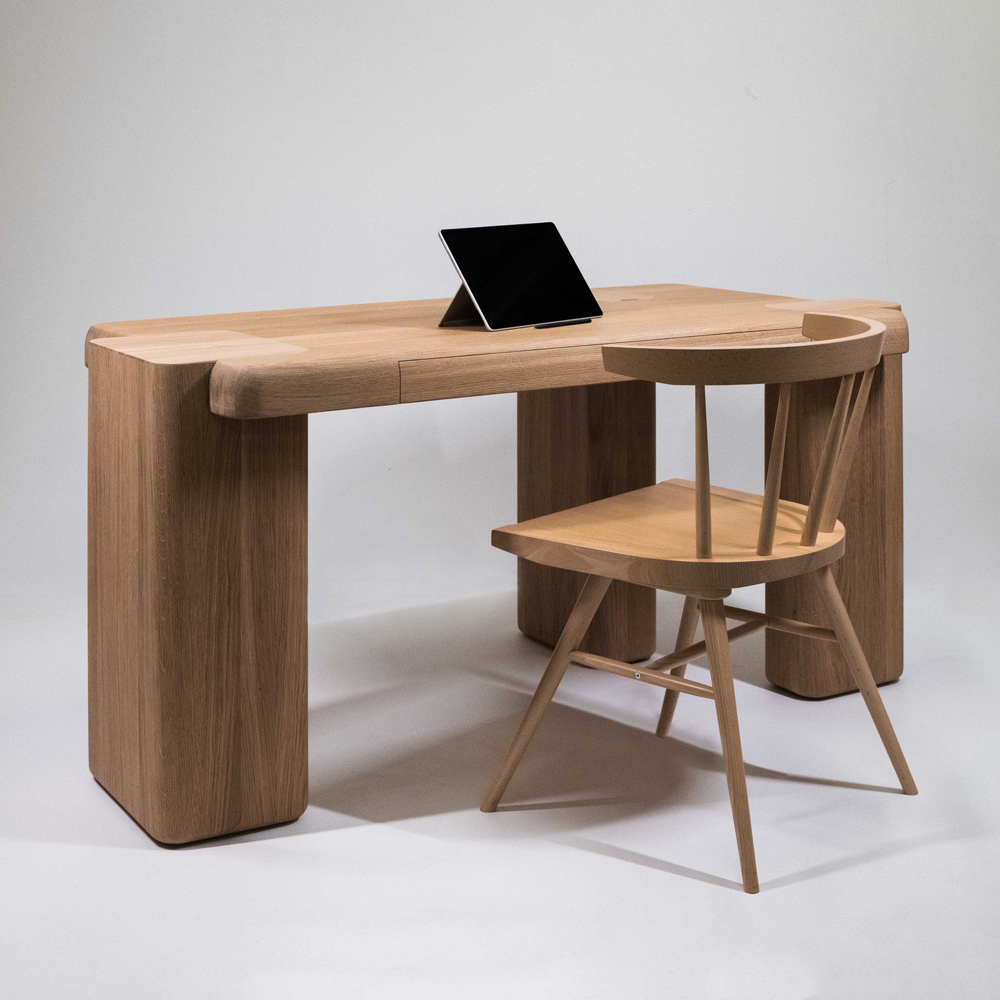 Explore Top 30 Wood Desk Designs for a Trendy 2025 Workspace ...