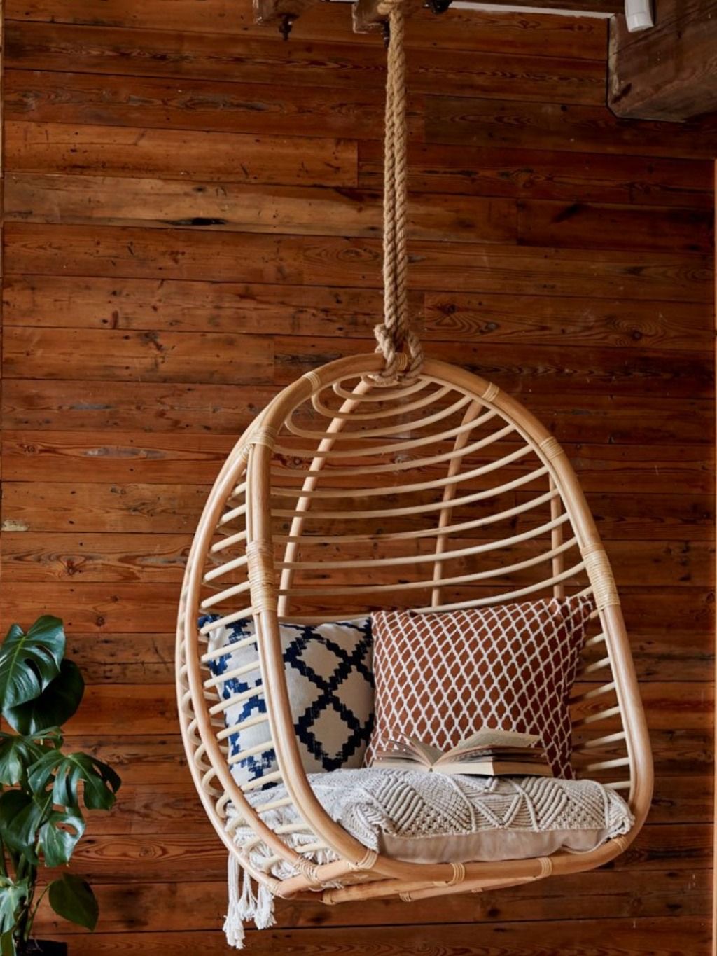 Discover 38 Hanging Chair Designs for 2025: Stylish Comfort in Every ...