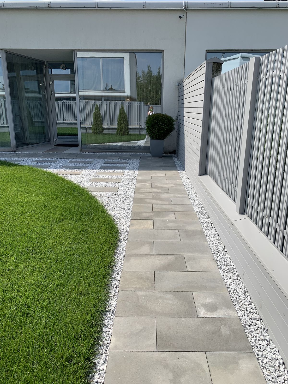 Explore 57 Front Walkway Ideas 2025: Transform Your Home Entryway ...