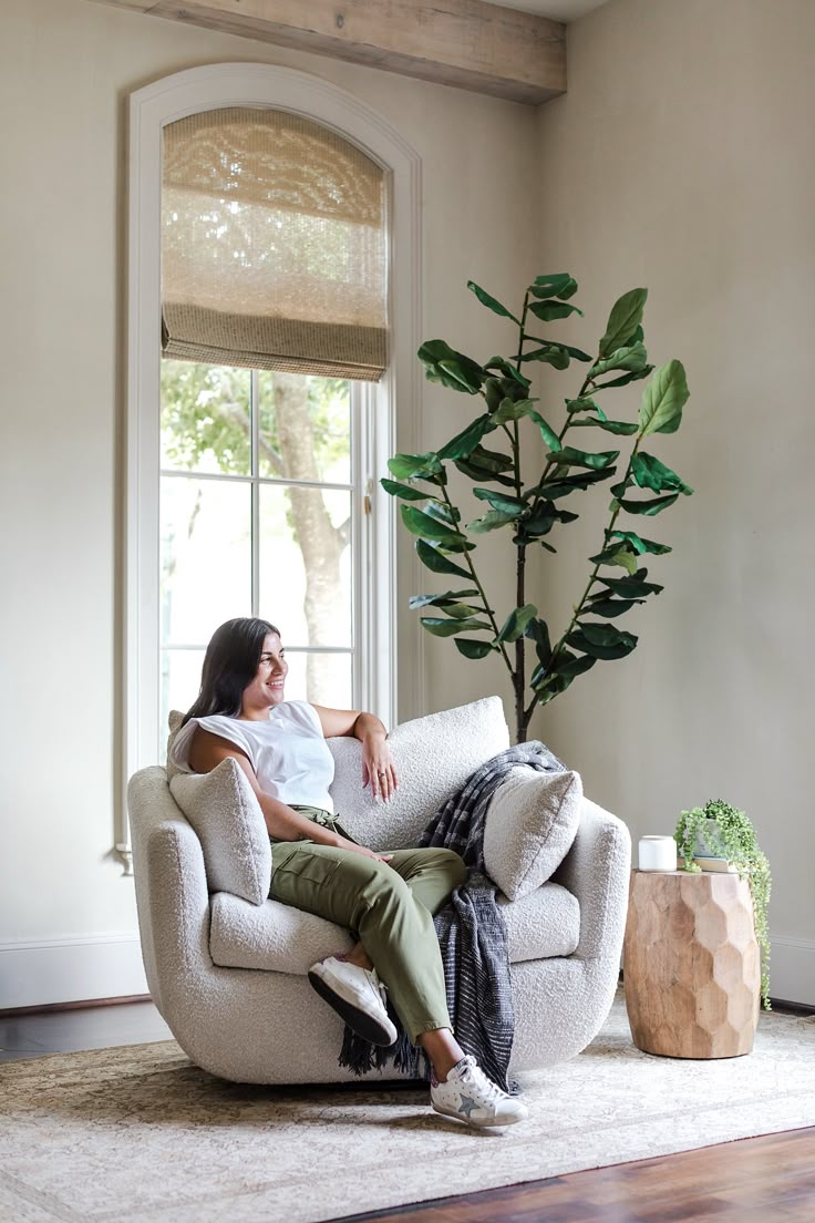 Explore Top 31 Swivel Chair Designs for 2025 - Modern & Cozy Seating ...