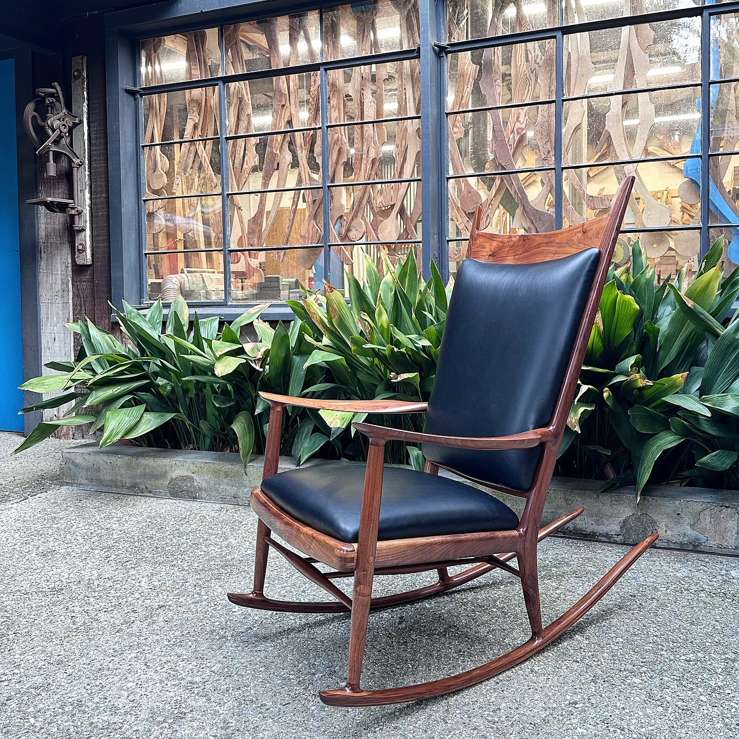 Top 29 Rocking Chair Designs 2025 – Blend of Modern & Vintage Comfort ...