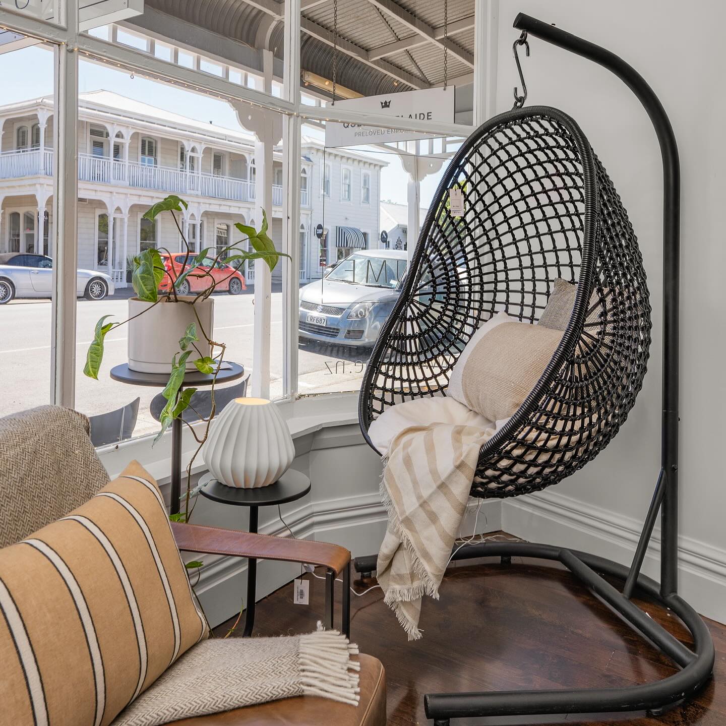 Discover 38 Hanging Chair Designs for 2025: Stylish Comfort in Every ...