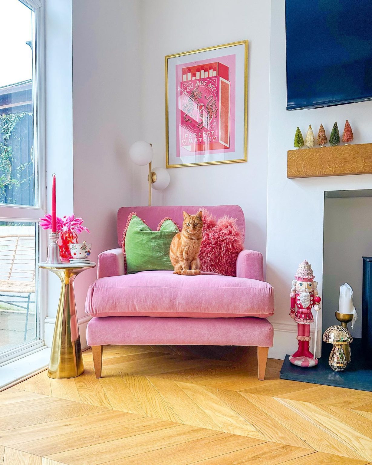 Explore 28 Pink Chair Styles 2025: Chic Comfort Meets Modern Decor ...