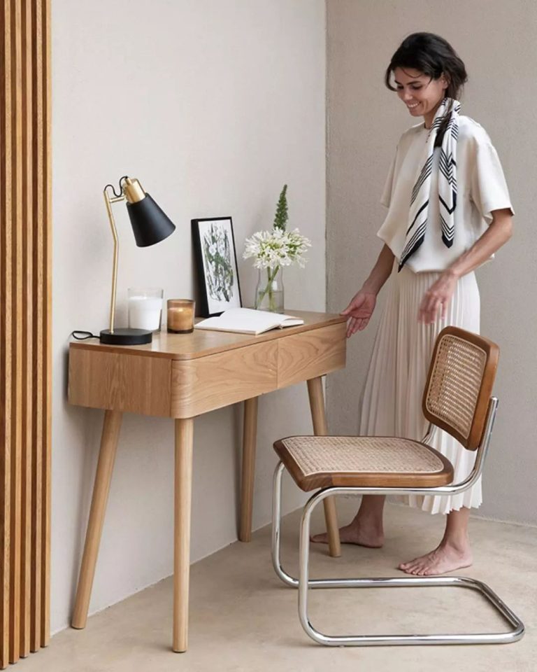 Explore Top 30 Wood Desk Designs for a Trendy 2025 Workspace ...