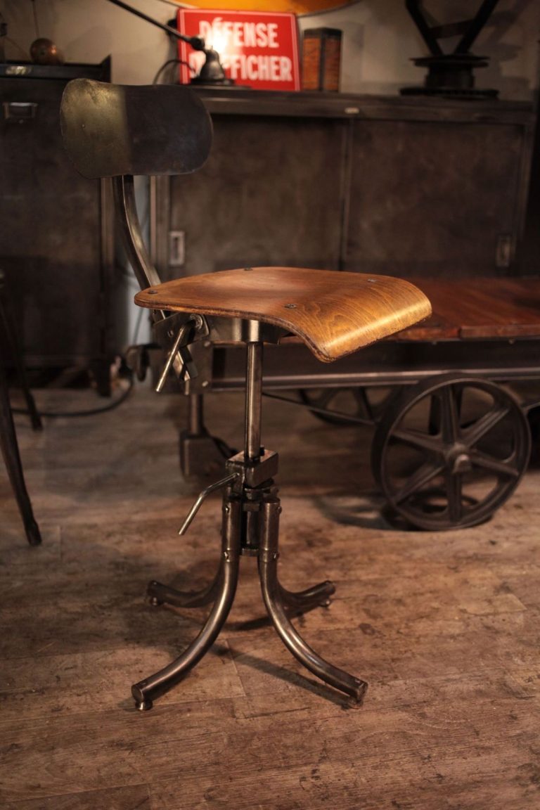 Explore 31 Innovative Workshop Chair Designs for 2025 - Trendsetting ...