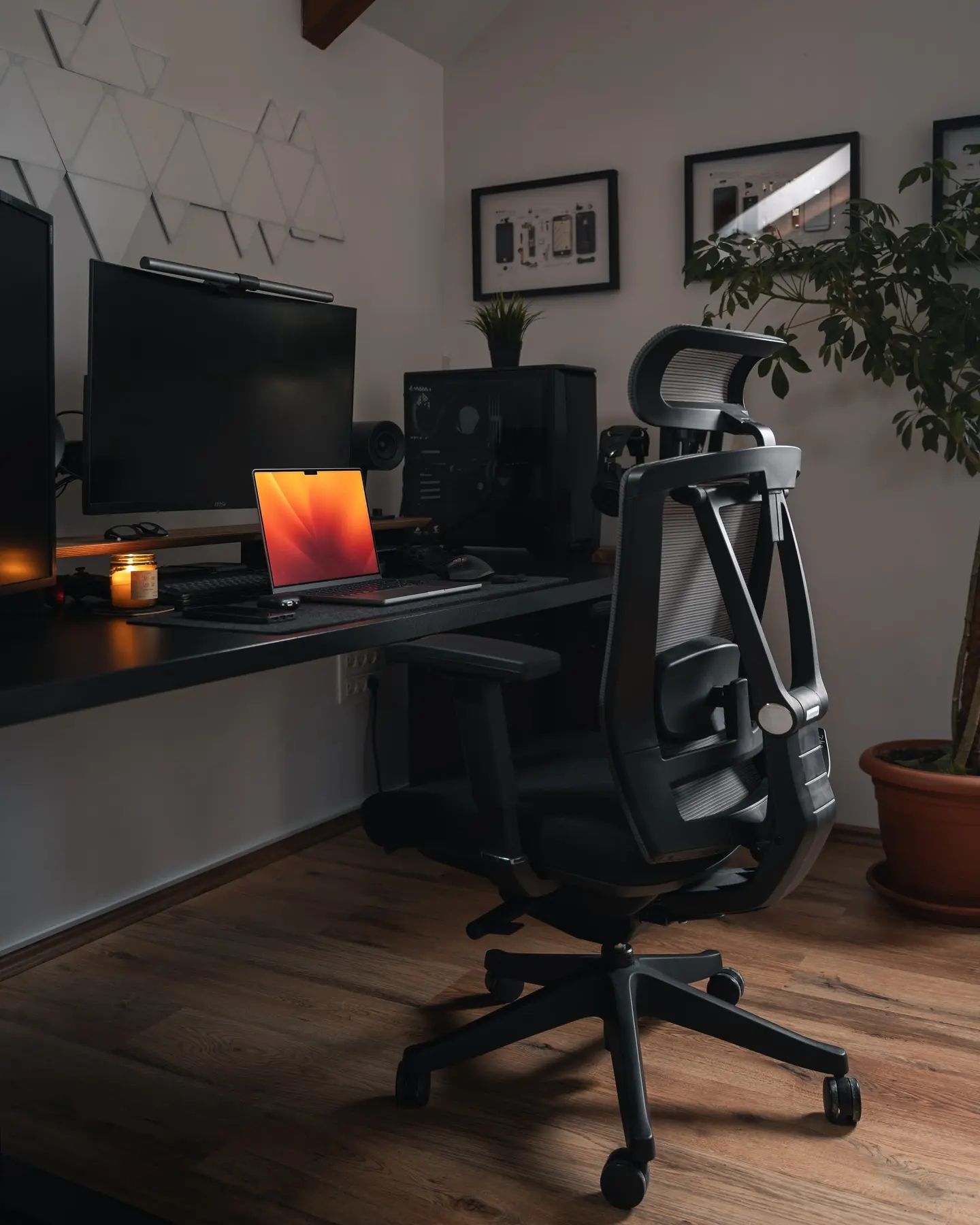 Top 32 Desk Chair Designs 2025 - Embrace Style & Comfort - placeideal.com