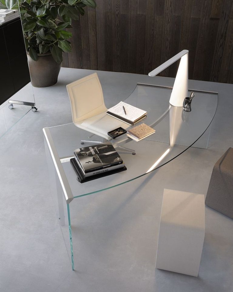 31 Office Desk 2025 Designs: Elevate Your Workspace Aesthetics ...
