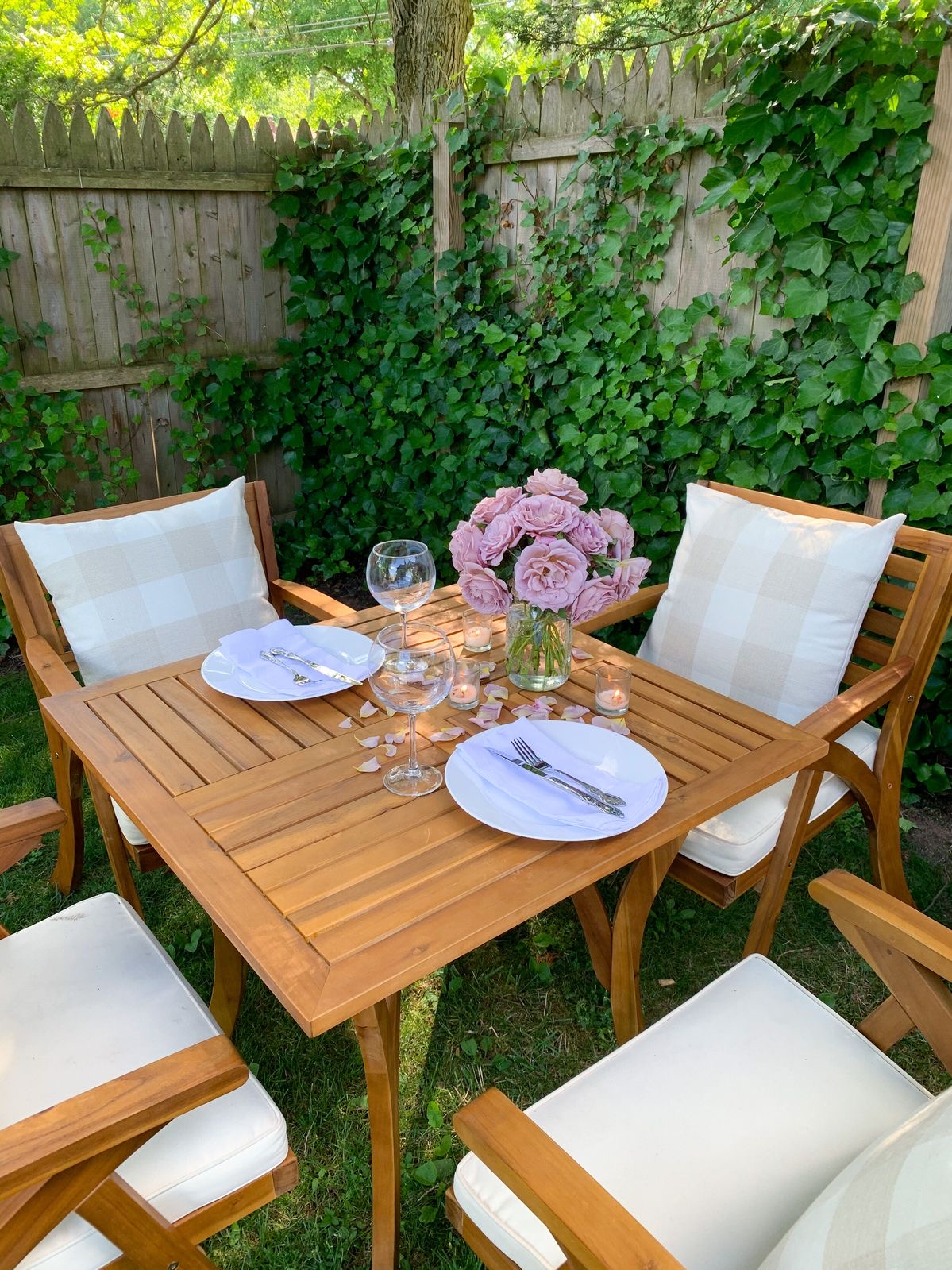 Top 31 Patio Table Styles 2025 - Modern Outdoor Dining Inspiration ...