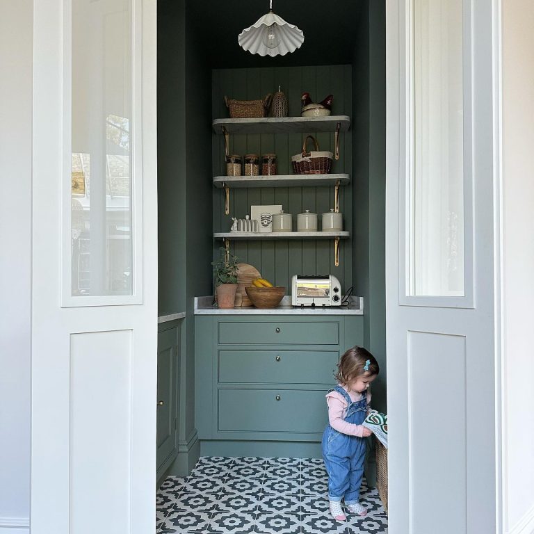 31 Small Pantry Ideas to Maximize Your Kitchen Space Efficiently ...