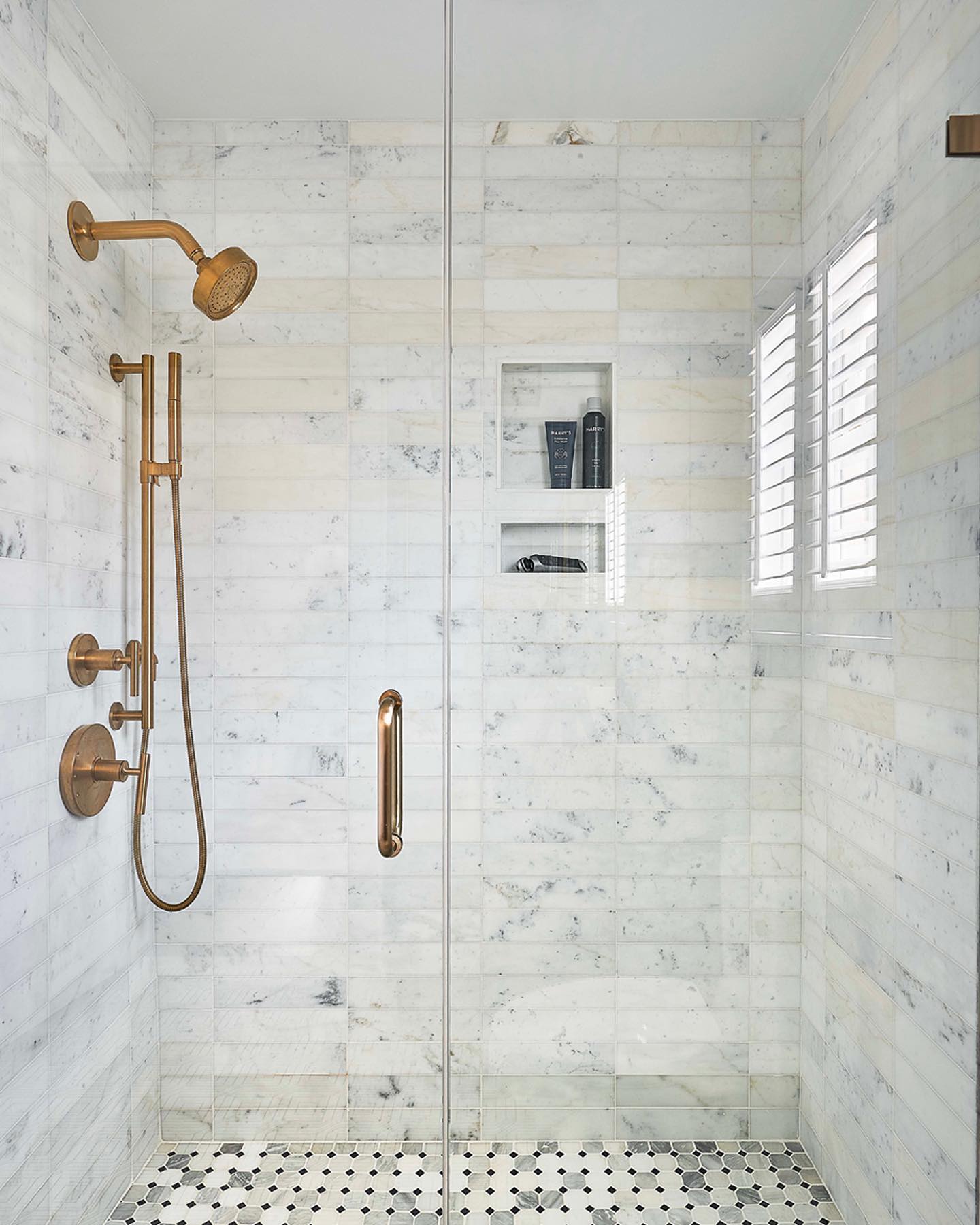Unique Shower Tile Designs: 43 Inspirational Ideas for Your Bathroom - placeideal.com
