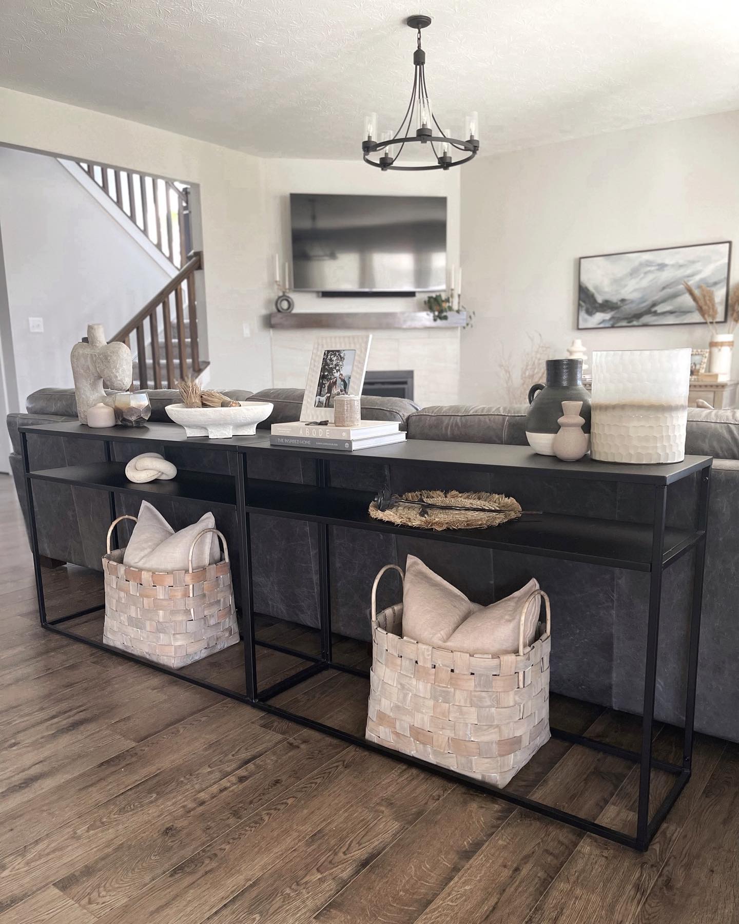 29 Sofa Table Decor Ideas to Transform Your Living Space Elegantly ...