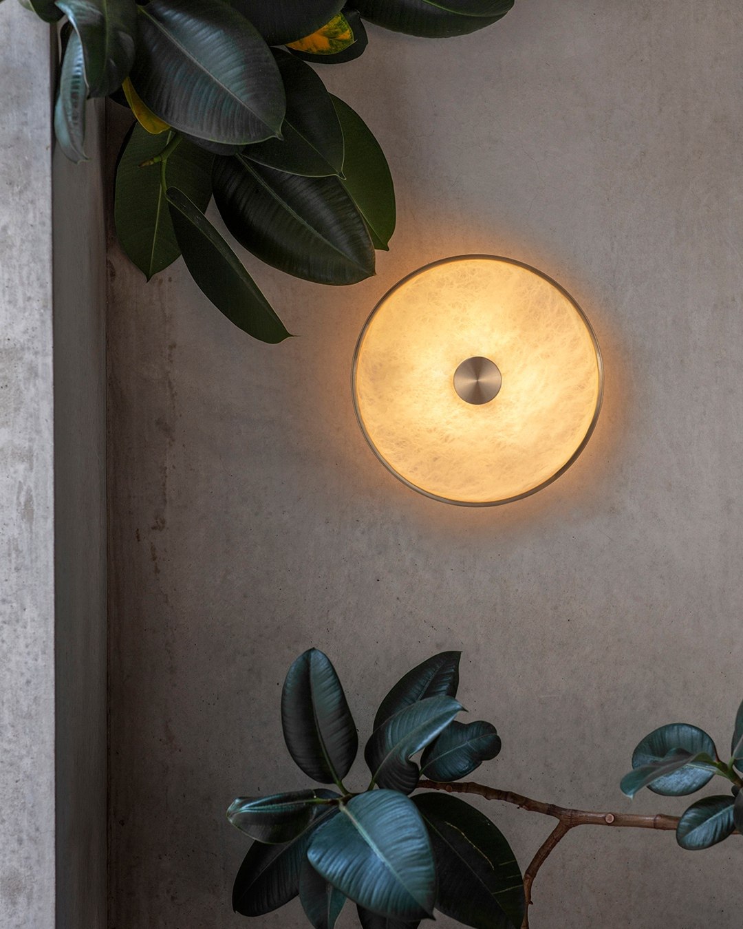 38 Outdoor Wall Lights: Enchanting Designs for Every Style - placeideal.com