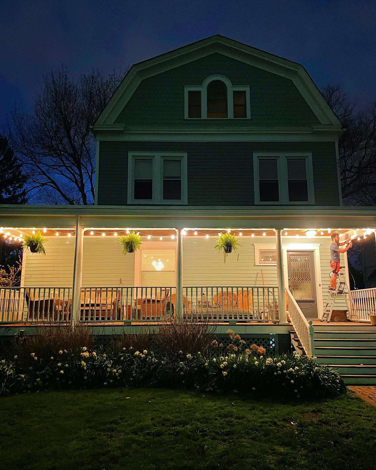 Enchanting 36 Outdoor String Lights Ideas for Magical Evenings ...