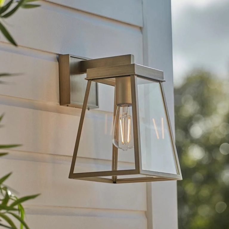 38 Outdoor Wall Lights: Enchanting Designs for Every Style - placeideal.com
