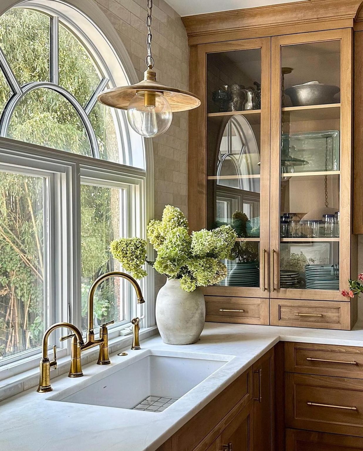 Top 30 Kitchen Window Ideas: Transform Your Space | Lively & Functional ...