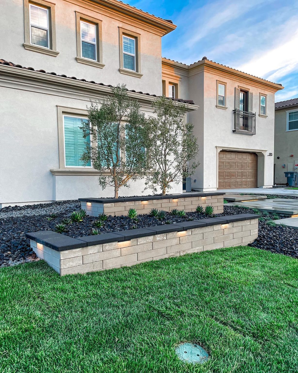 32 Front Yard Landscaping Ideas for Stunning Curb Appeal - placeideal.com